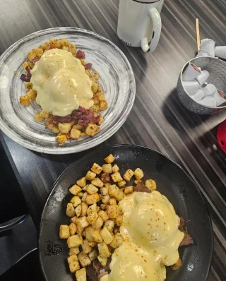 Benny's Breakfast Bar